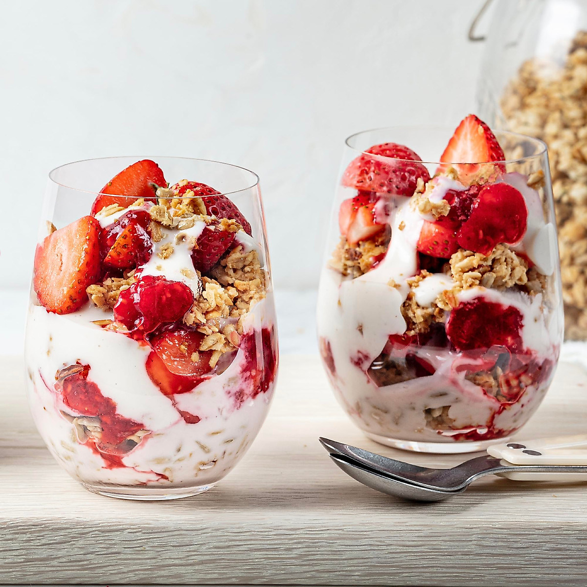 Forager Project Cashewmilk Yogurt, Strawberry, 5.3-Ounce