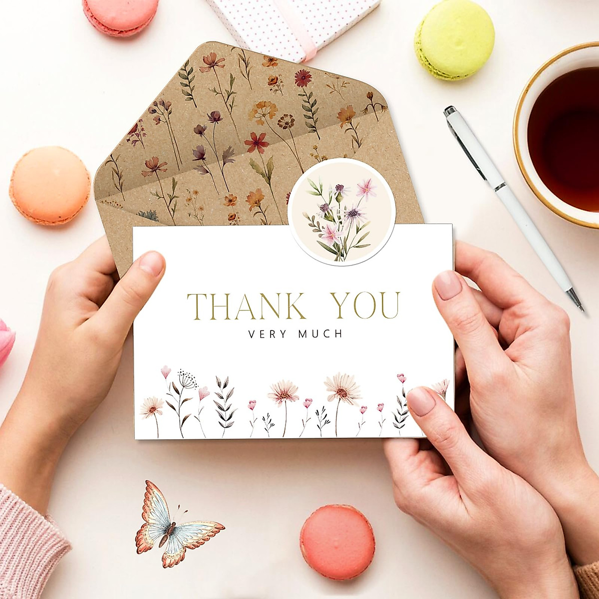 Minzerus Floral Thank You Cards With Envelopes - Bulk 24 Pack Flower Greeting Cards with Kraft Envelopes and Floral Stickers - for Birthday Wedding Baby Shower Bridal Shower, 4 x 6 Inch