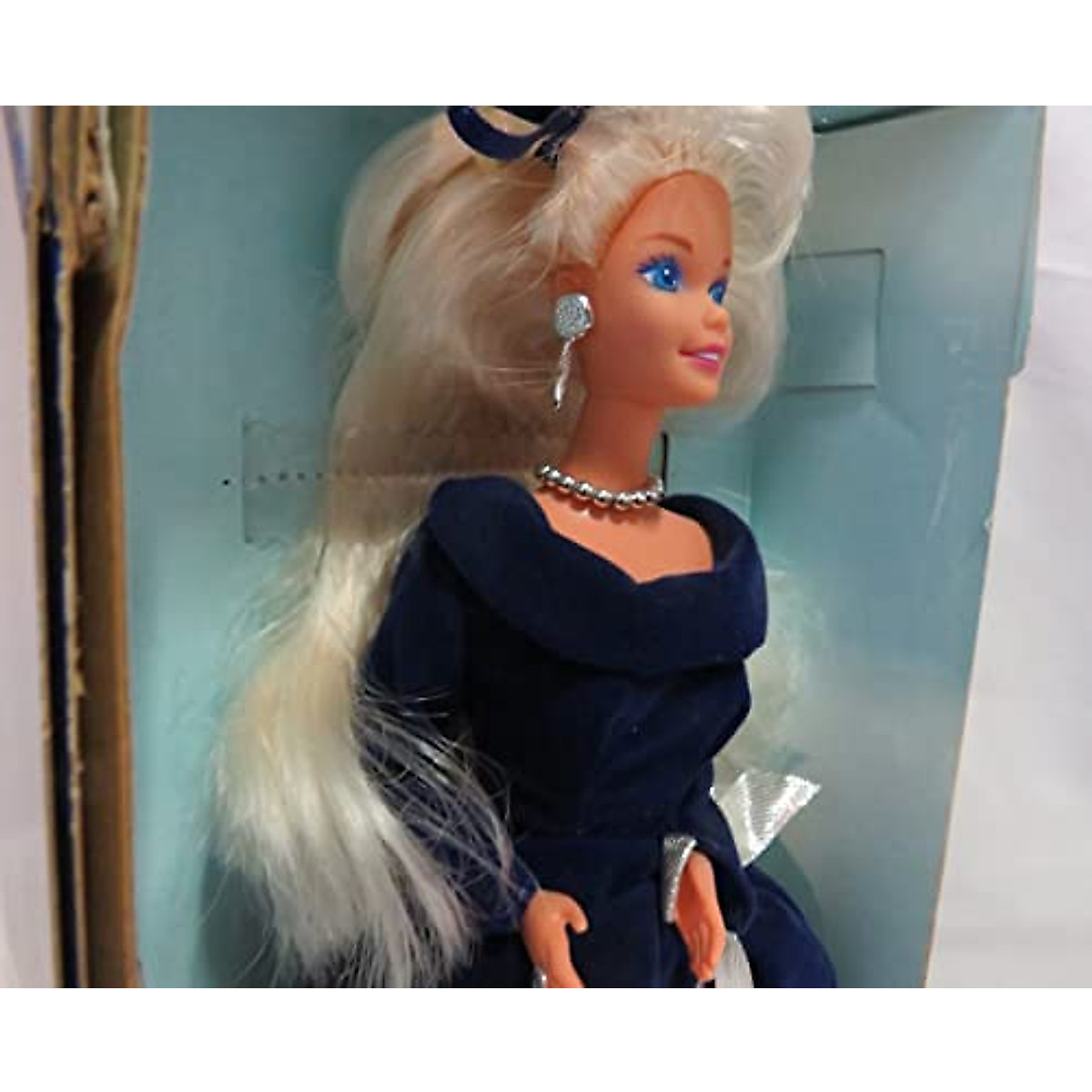 Barbie Special Edition Winter Velvet Doll Caucasian 1st In A Series