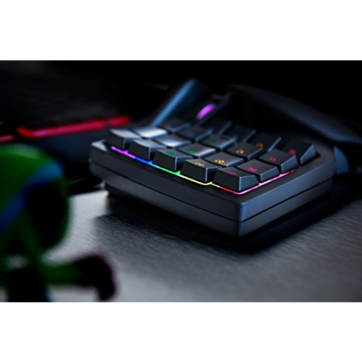 Razer Tartarus V2 Chroma - Ergonomic Mecha-Membrane Gaming Keypad - 32 Fully Programmable Keys - 8-Way Thumbpad & Scroll Wheel w/Detachable Palm Rest (Renewed)