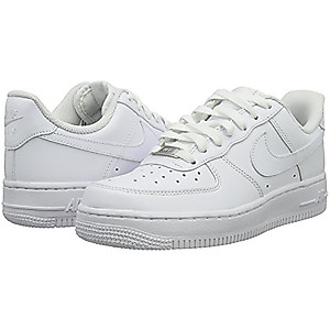 Nike Women' s Air Force 1 ' 07, White, Size 8