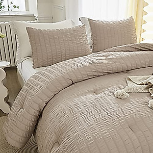Litanika King Size Comforter Set Khaki, 3 Pieces Lightweight Seersucker Bedding Comforters Sets, Soft Bed Set (104x90In Comforter & 2 Pillowcases)