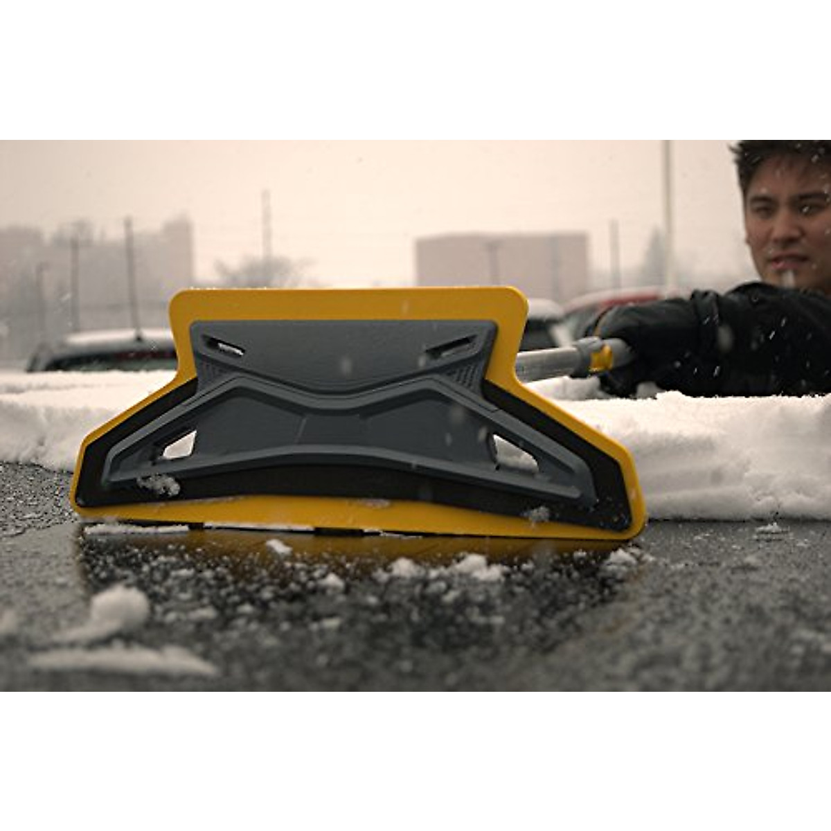 True Temper Ames-ABTT5212, 52-Inch Snow Brush