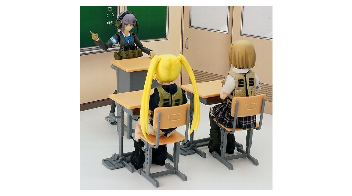 Tomytec Little Armory LD013 Desk – Perfect for Displays
