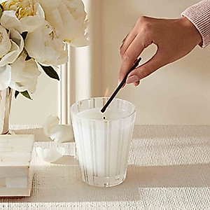 NEST Fragrances Ocean Mist & Sea Salt Scented Classic Candle