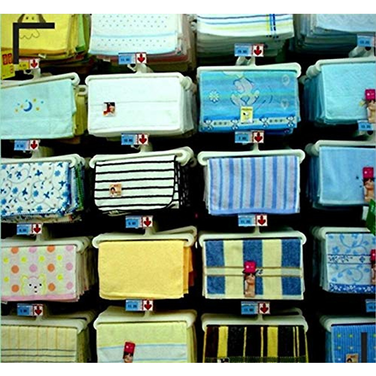 WellieSTR (Pack of 50 Plastic Hangers,Towel/Scarf/Legging Hangers, 21cm/8.3" - White