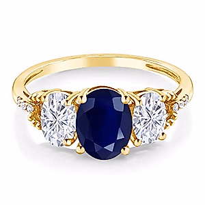 Gem Stone King 2.84 Cttw 10K Yellow Gold Blue Sapphire White Moissanite and Diamond 3-Stone Engagement Ring | Gemstone Birthstone | 3 Stone Wedding Anniversary Promise Ring For Women (Size 7)
