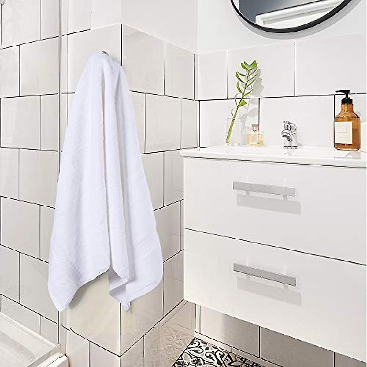 Utopia Towels Premium Bundle - Cotton Bath Towels, White, (27 x 54 Inches), Pack of 4 with Cotton Hand Towels White (16x28 inches), Pack of 6