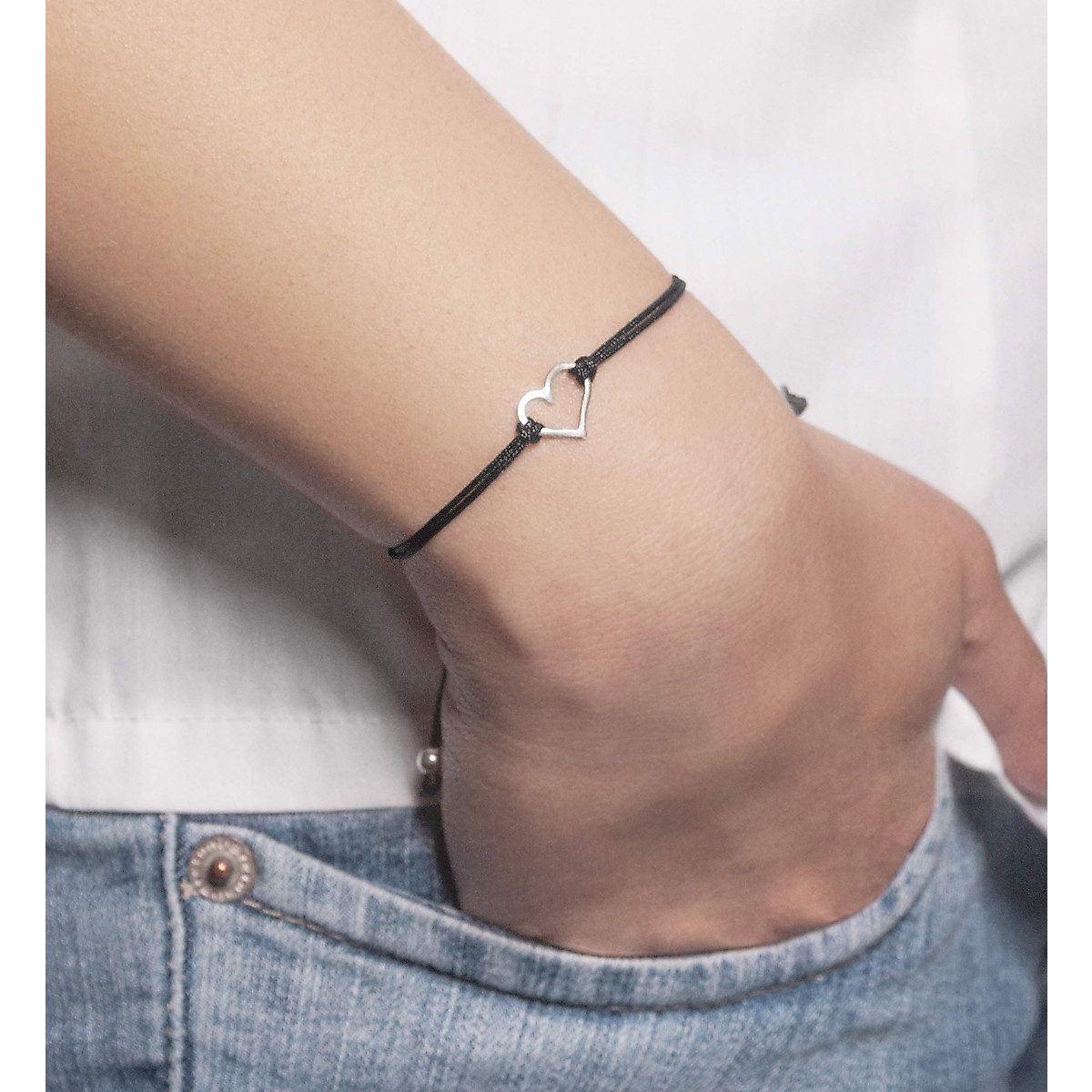 Claudia Lira Joyas Black Womens Friendship Bracelet, Small Handmade Sterling Silver 925 Open Heart Shaped Charm, Pull Adjustable Kindred Cord Thread. Handmade Heart Gift Set