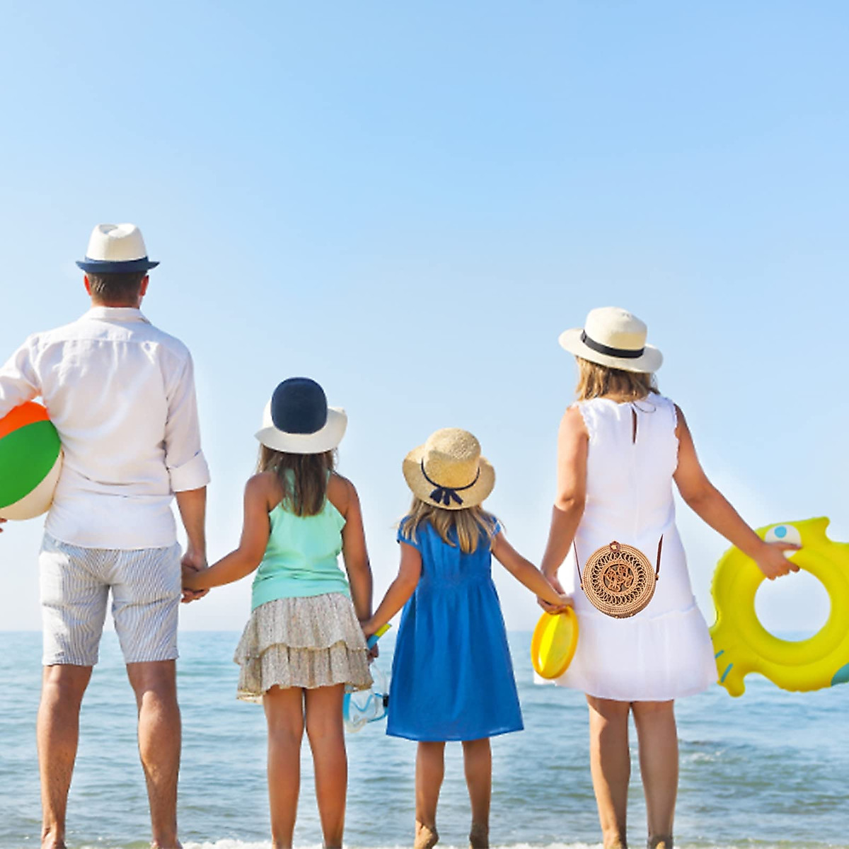 RIANGIE Beach Bag for Women Boho Bag Crossbody Purse Rattan Handwoven Round with Leather Strap