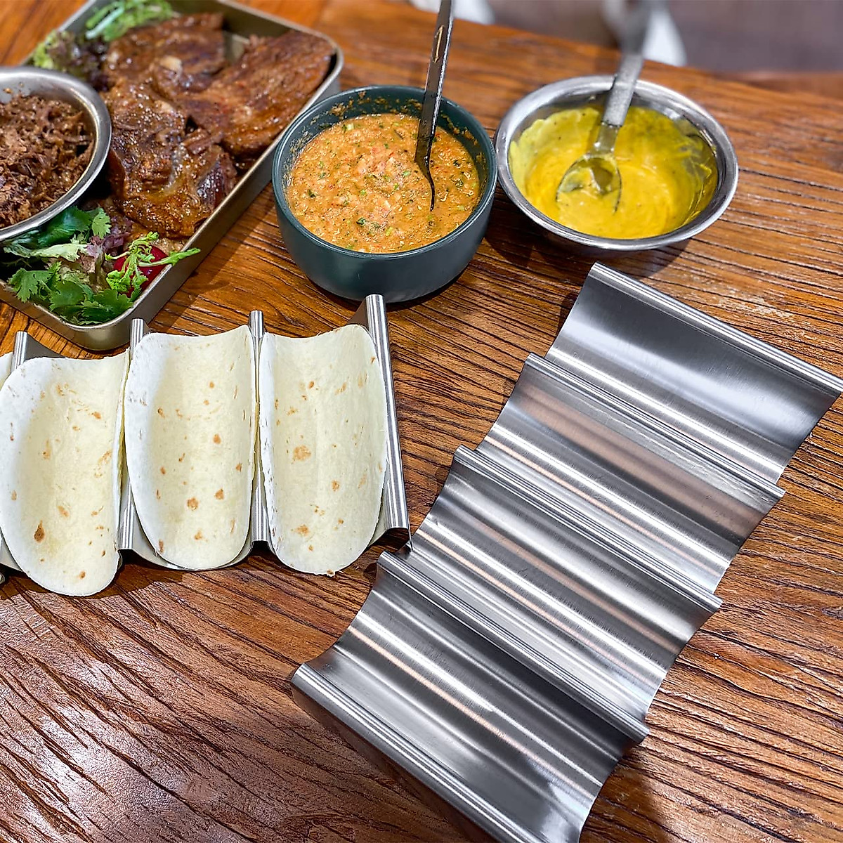 Uyauld Stainless Steel Taco Holder, U Shape Taco Serving Tray Tool, Premium Wave Taco Rack Stand Set of 2, Holding 4 Soft or Hard Tacos (2)