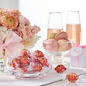 Lindt LINDOR Milk Chocolate Candy Truffles, Milk Chocolate with Smooth, Melting Truffle Center, 25.4 oz., 60 Count