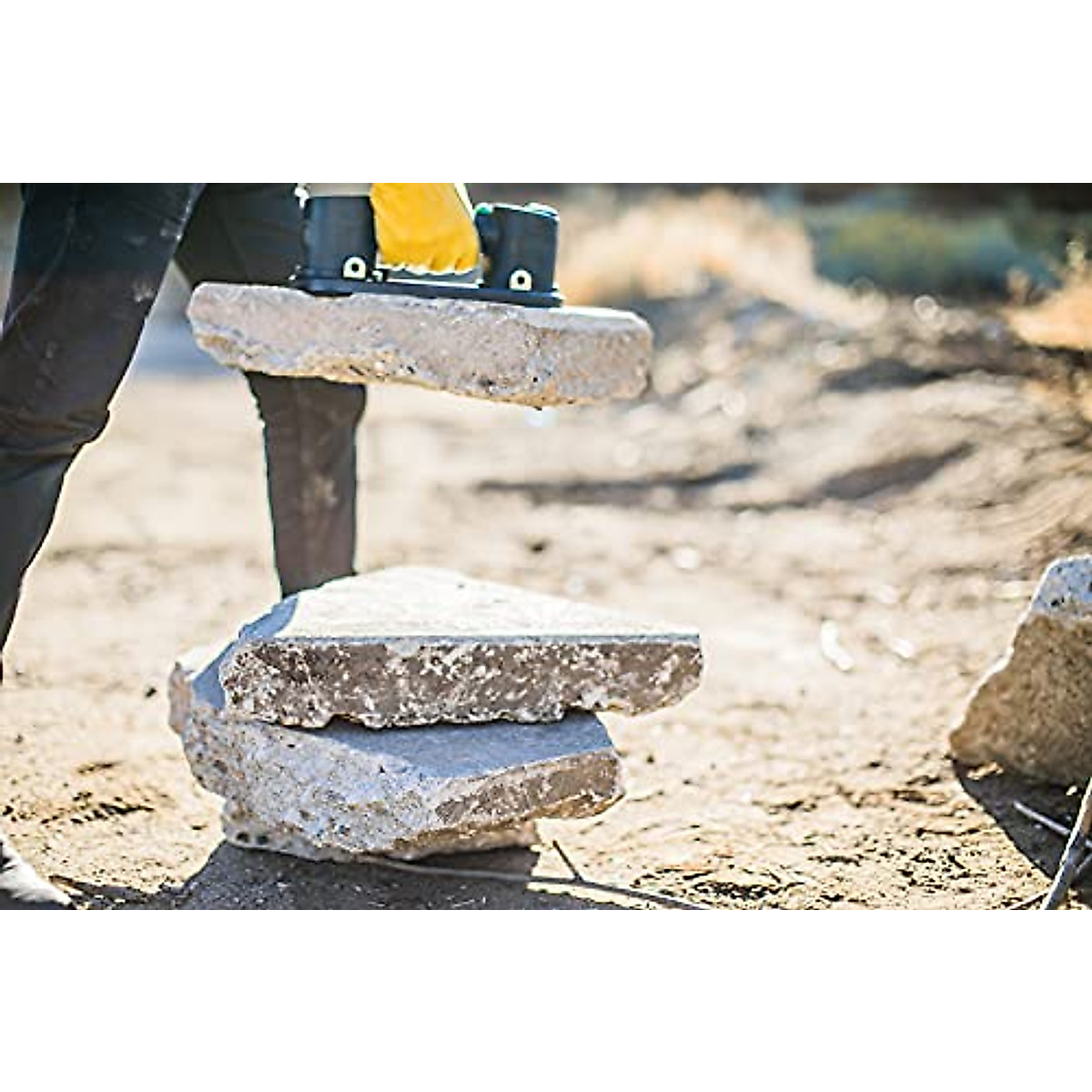 GRABO PRO-Lifter-20 Electric Vacuum Suction Cup (2021) For Tiles, Stone, Wood, Glass, Concrete Pavers, Drywall. Lifts up to 375lbs with Auto Shut-OFF Switch. Incl: 1 Battery,1 Seal, Charger, Carry Bag