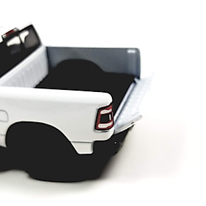 Kinsmart 2019 White Dodge Ram 1500 Pickup Truck1/46 O Scale Diecast Truck