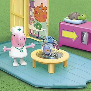 Peppa Pig Peppa’s Adventures Peppa Visits The Vet Fun Playset Preschool Toy, Includes 1 Figure and 3 Accessories, Ages 3 and Up