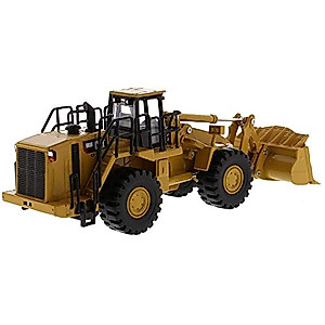 1:64 Scale Caterpillar 988H Wheel Loader - Construction Metal Series by Diecast Masters - 85697 - Functioning Arm and Bucket - Play and Collect - Made of Diecast Metal with Some Plastic Parts