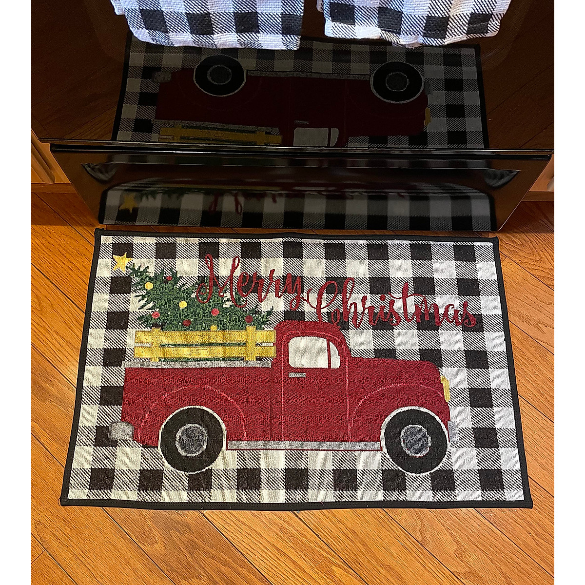Christmas Rug for Indoor or Outdoor Use Non-Slip Holiday Kitchen Mat Xmas Floor Mat Farmhouse Red Truck Carpet Washable 19”x29”