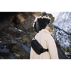 NOMATIC Navigator Premium Sling Bag - 1L w/ 2L Built-In Expansion - Slim & Lightweight Crossbody Bag, Fanny-Pack - Water Resistant Everyday Bag (Black)