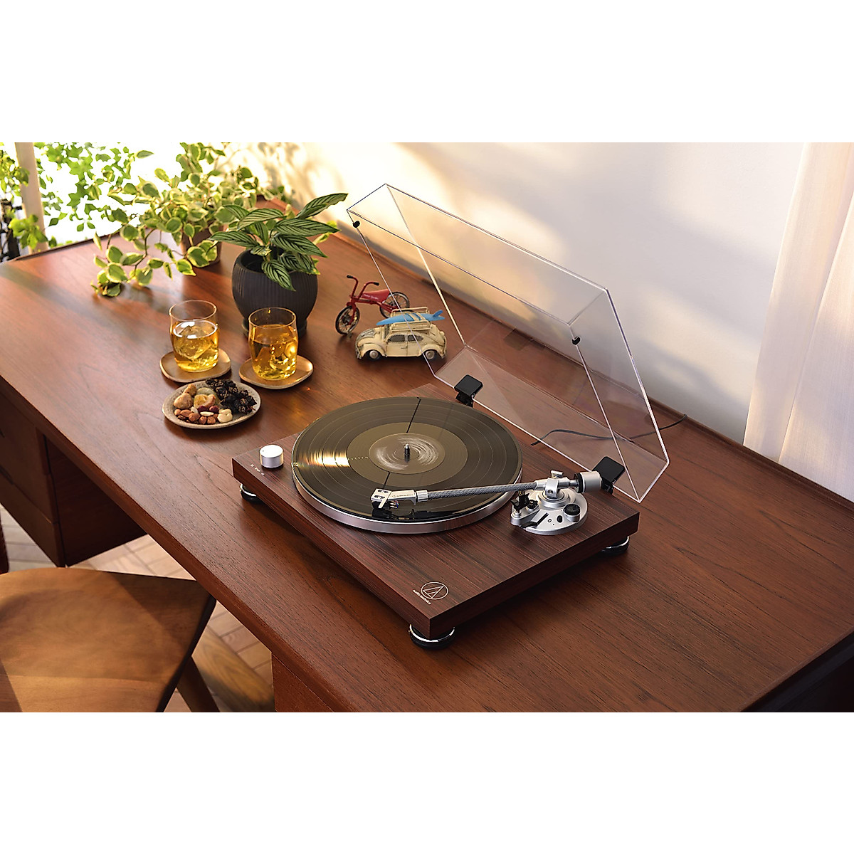 Audio Technica AT-LPW50BT-RW Bluetooth Turntable Manual Belt-Drive 33/45 (Rosewood)