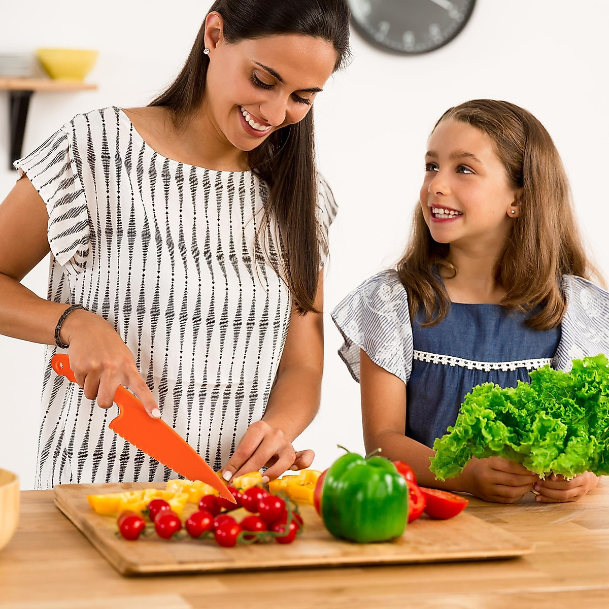 CKKAPTURE 6Pcs Plastic Knives, Knife for Kids, Kids Knife for Chopping, Kitchen Knives Child Safety Knife in 4 Sizes and Plastic Cutting Board/Paring Knife for Vegetables Fruits Salad