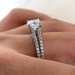 Rinxes Cushion Cut Moissanite Rings 7*7mm 2ct D Color VVS1 925 Silver Moissanite Promise Ring Anniversary Engagement Ring for Women Sizes 5-10 (Moissanite, 8)