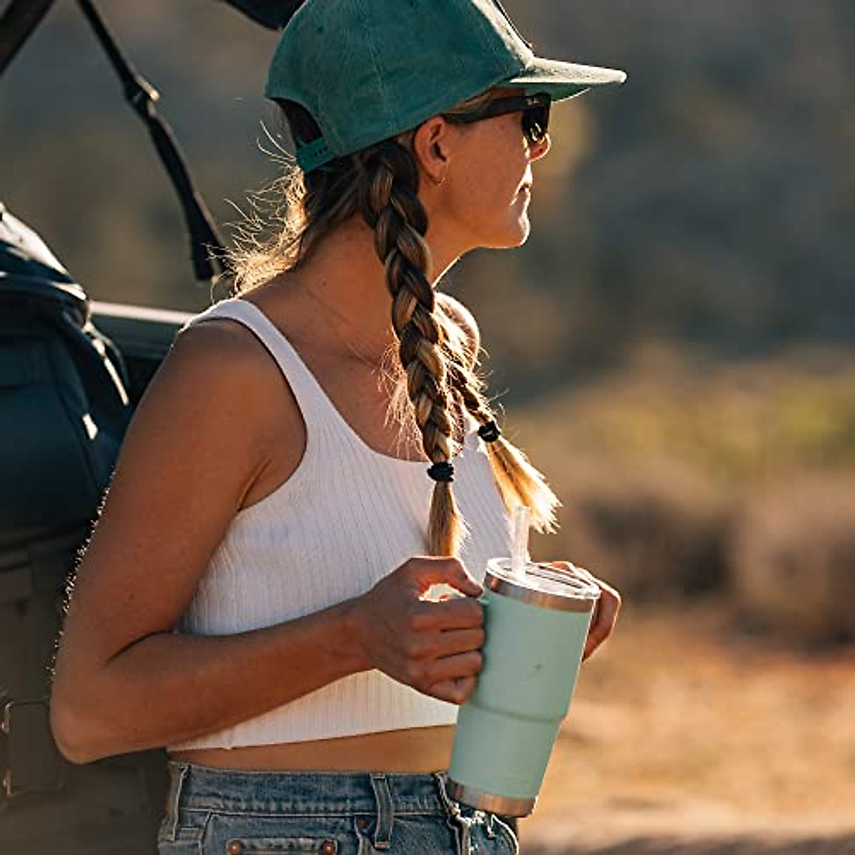 YETI Rambler 25 oz Straw Mug, Vacuum Insulated, Stainless Steel, Seafoam