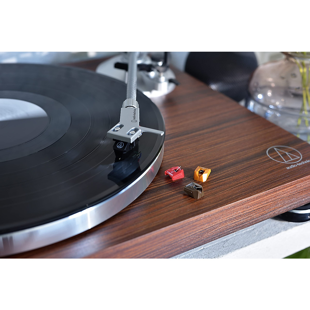 Audio Technica AT-LPW50BT-RW Bluetooth Turntable Manual Belt-Drive 33/45 (Rosewood)