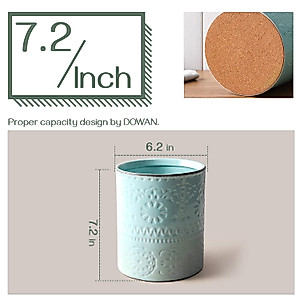 DOWAN Kitchen Utensil Holder, 7.2″ Extra Large Stable Utensil Crock, Thicken Recycled Cork Mat, Simple Design Utensil Holder, Kitchen Decor, White Utensil Holder for Christmas Decor