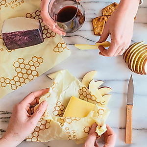 Bee's Wrap - Medium 3 Pack - Made in The USA with Certified Organic Cotton - Plastic and Silicone Free - Reusable Eco-Friendly Beeswax Food Wraps - Medium (10" x 11")