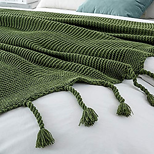RUDONG M Knitted Throw Blanket with Fringe, Forest Green Knit Throw Blanket for Couch Bed Sofa 50" x 60"