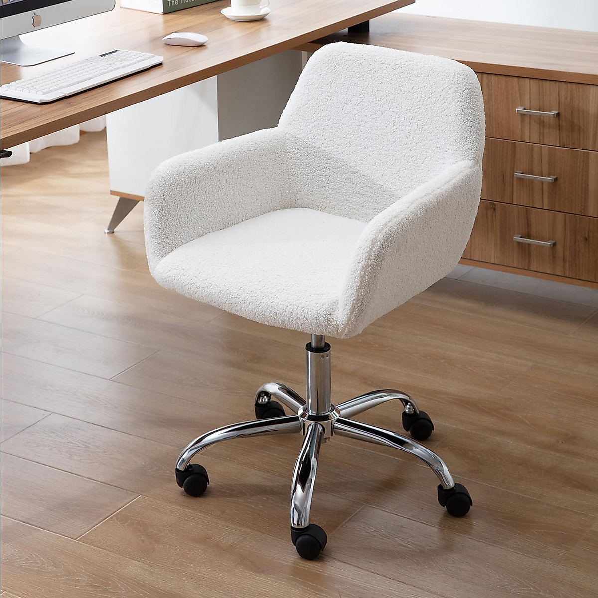 Goujxcy Fluffy Desk Chair, Faux Fur White Vanity Chair Swivel Office Chair for Girls Women, Height Adjustable Cute Teddy Furry Makeup Chairs for Bedroom Home Office