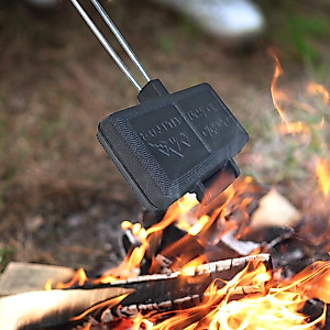 AILITOR Double Pie Iron Sandwich Maker for Camping, Cast Iron Campfire Pie Cooker, Campfire Cooking Equipment Mountain Pie Maker