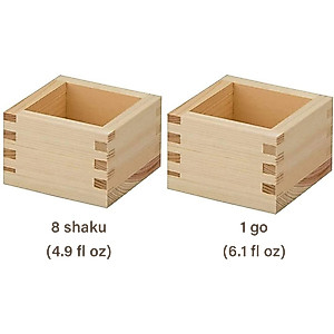 TIKUSAN Wooden Sake Cups Masu Japanese Hinoki Wood Sake Box Made in Japan (6.1 fl oz(1go))