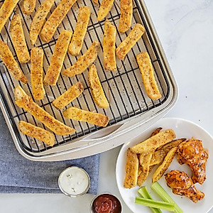 Nordic Ware Oven Crisp Baking Tray, 17.10 x 12.40 x 1.40 inches, Natural