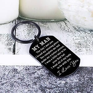 Valentine Day for Him Men Husband to My Man Keychain I Love You GIF for Hubby Boyfriend Birthday Christmas Fiance Groom Wedding Couple from Girlfriend Wife Key Chain