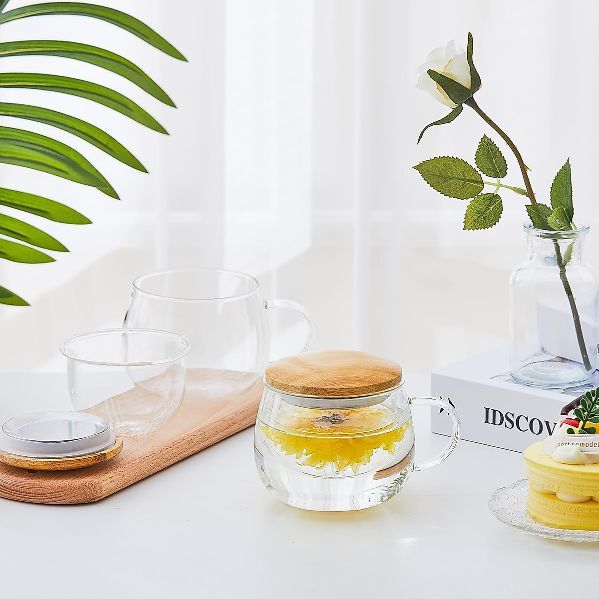 Uiifan Set of 2 Glass Tea Cup with Infuser and Lid 11.8 oz Clear Glass Mugs Thickened Glass Tea Infuser Cup with Removable Strainer for Steeping Blooming Tea Loose Leaf Tea Bag Family Daily