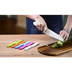 ONUPGO Kid Plastic Kitchen Knife Set, 4-Piece Plastic Knife Set - Chef Nylon Knife/Children's Cooking Baking Knives for Fruit, Bread, Cake, Lettuce Knife, Salad Knife and Safe Kitchen Knife