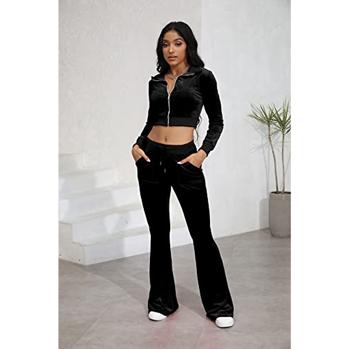 Wryran Velour Tracksuits Womens 2 Piece Lounge Outfits Zip Up Cropped Jacket Velvet Track Suits Y2K Sweatshirt and Flared Sweatpants with Pockets Matching Set Black Medium