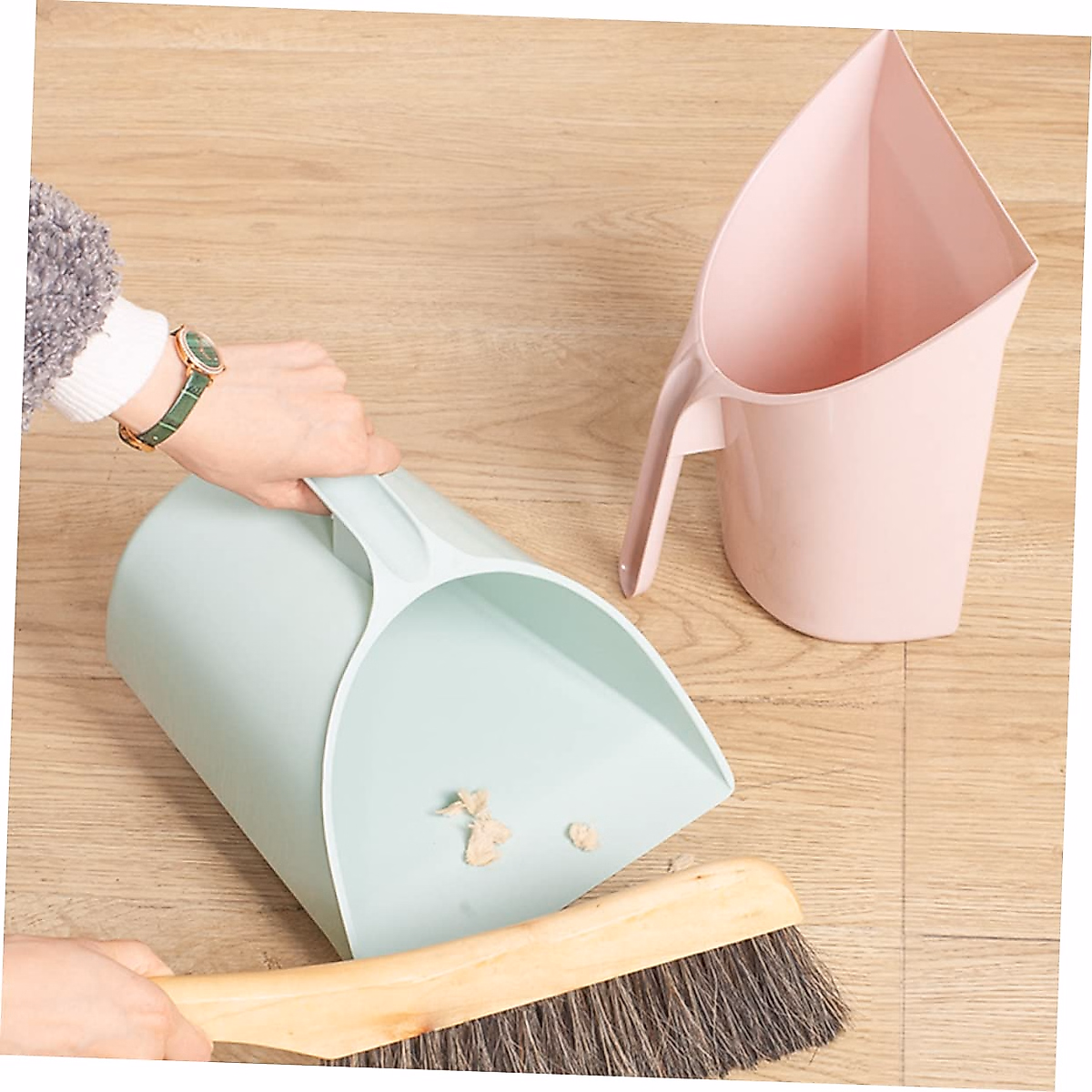 Cabilock 2pcs Dustpan Handheld Trash Shovel Mini Garbage Shovel Office Trash Practical Trash Shovel Cleaning Dustapan Leave Pick Pan Mini Cleaning Shovel Desk Child Keyboard Table Plastic