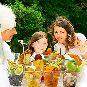 Lainrrew Dessert Cups, 50 Pack 7oz Clear Plastic Dessert Cups with Lids and Spoons Mini Square Tumbler Serving Cups Appetizer Parfait Cups for Party Tasting Mousse Pudding Yogurt