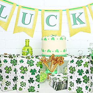 AnyDesign 36Pcs St. Patrick's Day Paper Party Favor Bags Lucky Shamrock Goodie Candy Treat Bags with Stickers Irish Style Gift Party Favor Bags for Cookie Snack Present Wrapping Supplies