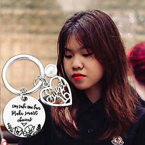 YangQian 16th Birthday Gifts for Girls New Driver Keychain for Girls 16 Year Old Girl Gifts for 16 Girl Daughter New Driver Stay Safe Have Fun Make Smart Choices Engraved Keychain