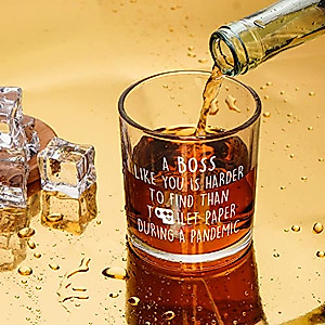 Futtumy Bosses Day Gift for Men, A Boss Like You Is Harder to Find Whiskey Glass, Funny Boss Gift Going Away Gift Farewell Gift Office Gift for Men Best Boss Manger Leader, Boss Rock Glass 10 oz