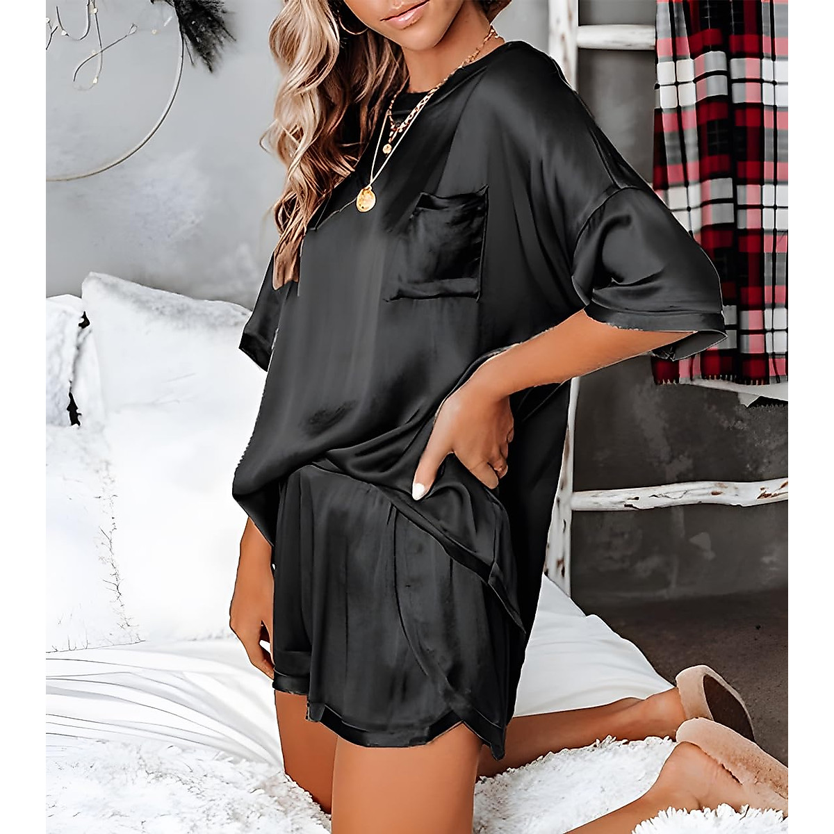 YAWJET Short Sleeve Pjs for Women Silk Satin Pajamas Set Soft Satin Two-piece Sleepwear Silky Loose Loungewear Shorts Set(Black, Large)