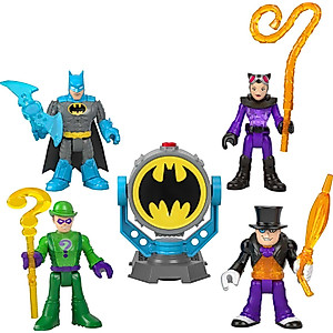 Fisher-Price Imaginext DC Super Friends Batman Toys Bat-Tech Bat-Signal 9-Piece Figure Set for Preschool Pretend Play Kids Ages 3+ Years