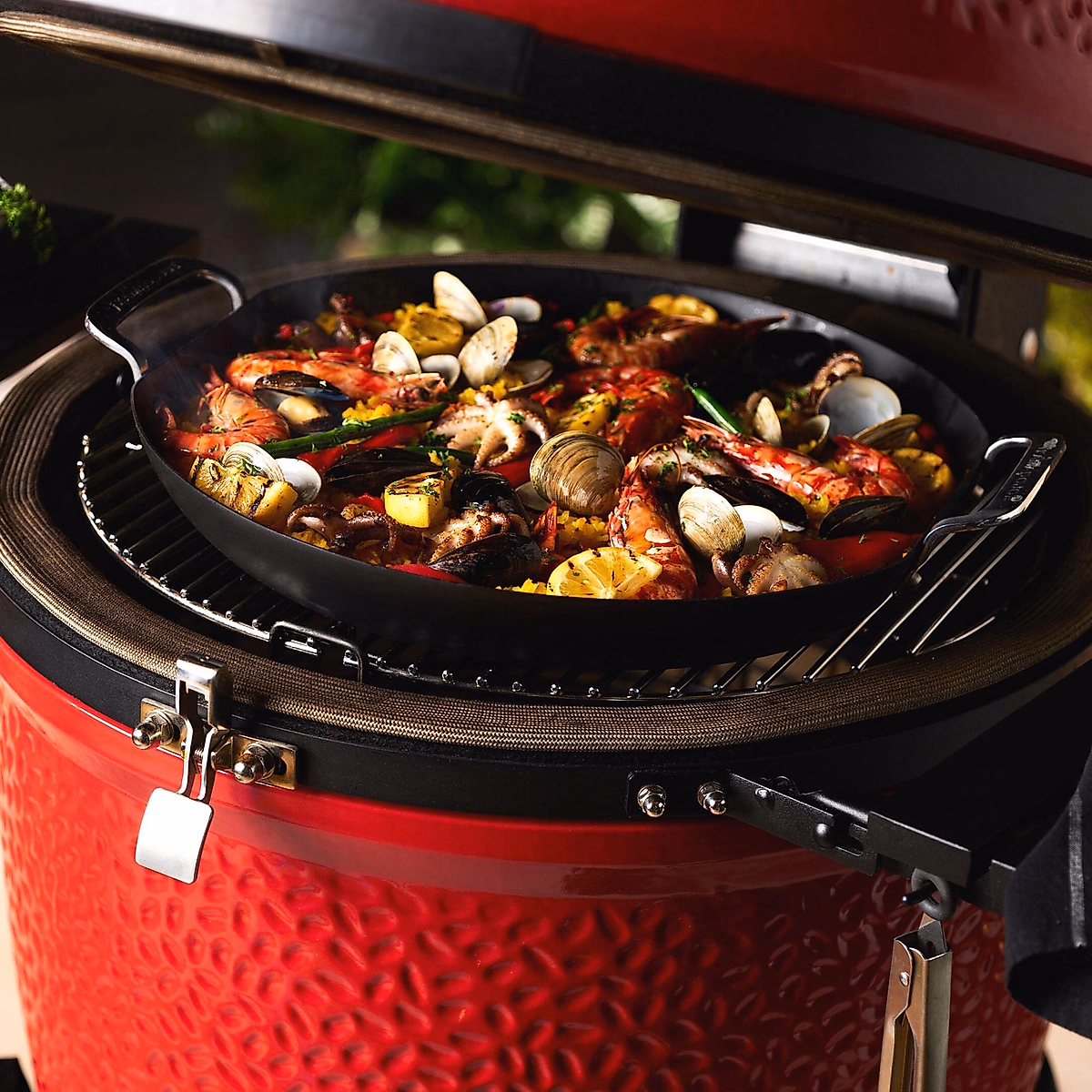 Kamado Joe KJ15124722 Karbon Steel Paella Pan for Classic Joe and Big Joe Grills, Black