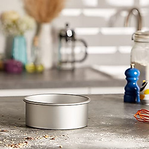 PME Professional Aluminum Baking Pan - Round 7 x 3in