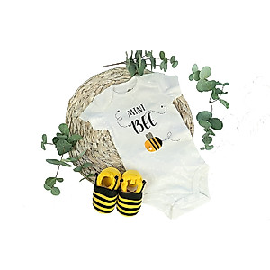 New Mom Gift Basket - Bee Theme Baby Gift Basket - Mommy Care Package, Gender Reveal & Baby Shower Gifts for Mom - Push Present, Pregnancy Gift for Friend, Sister, Daughter or Mother