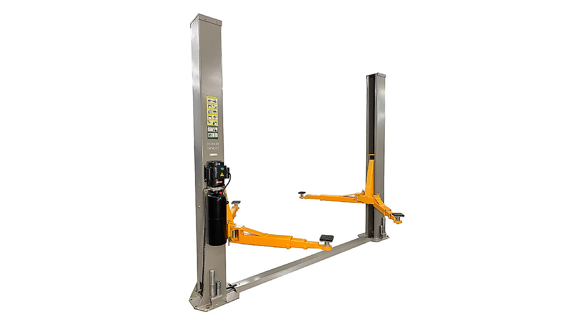 TRIUMPH NT-11 11,000 lb Auto Lift - Powerful & Reliable