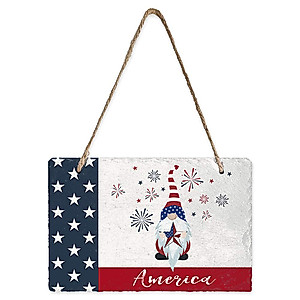 Slate Hanging Wall Sign Gnome Hold American Flag Wall Plaque Wood Signs with Rope Patriotic Fireworks DIY Hanging Door Sign for Front Porch/Entryway/Outdoor/Garden Home Decor, 8x5inch